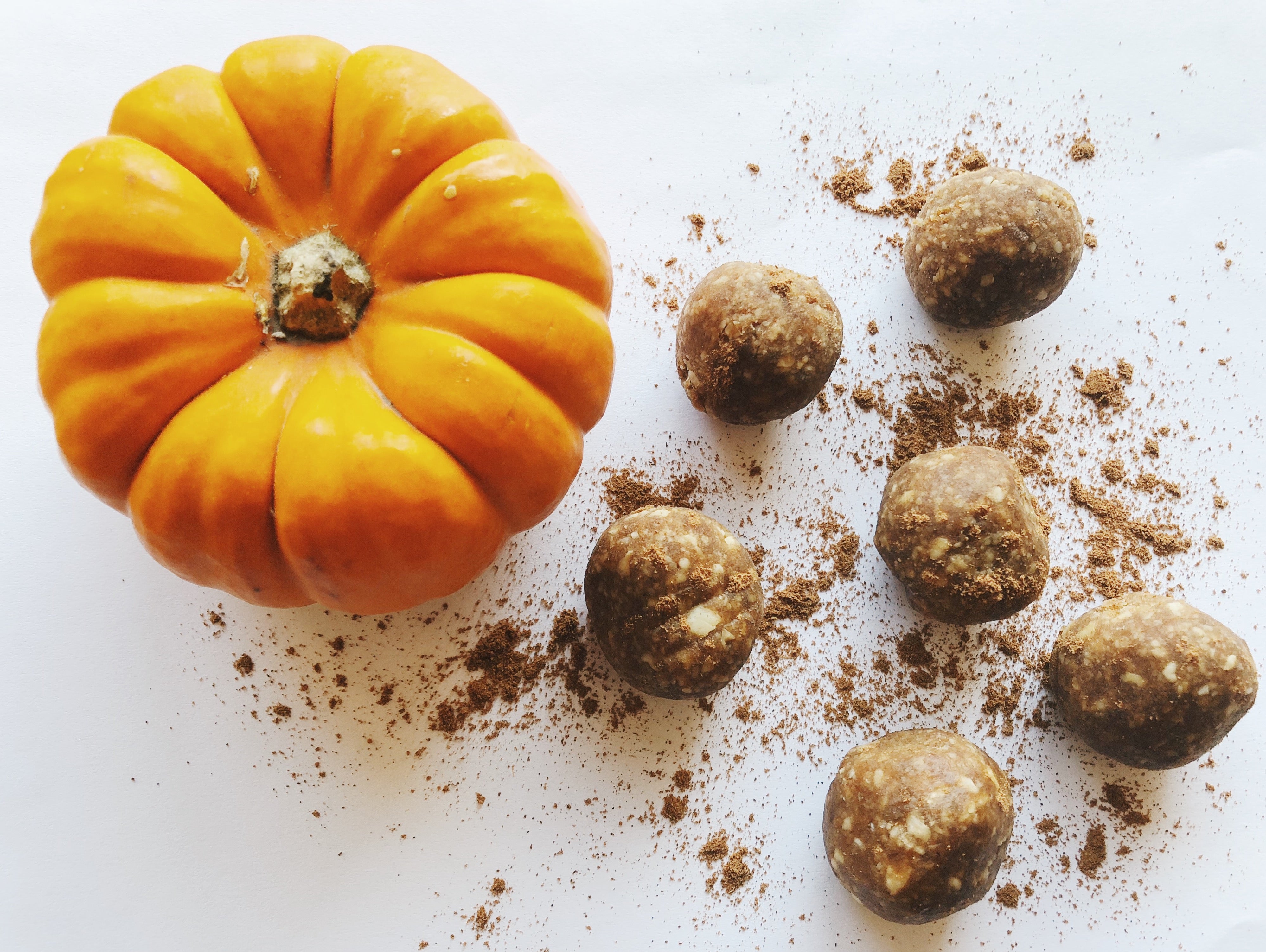 Recipe: Pumpkin Spice Bites – Sun & Swell Foods